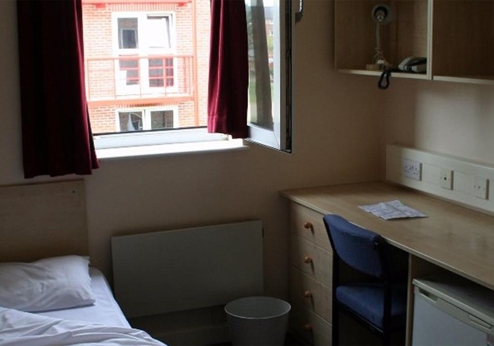 Vacanza studio a Londra | Avery Hill Campus